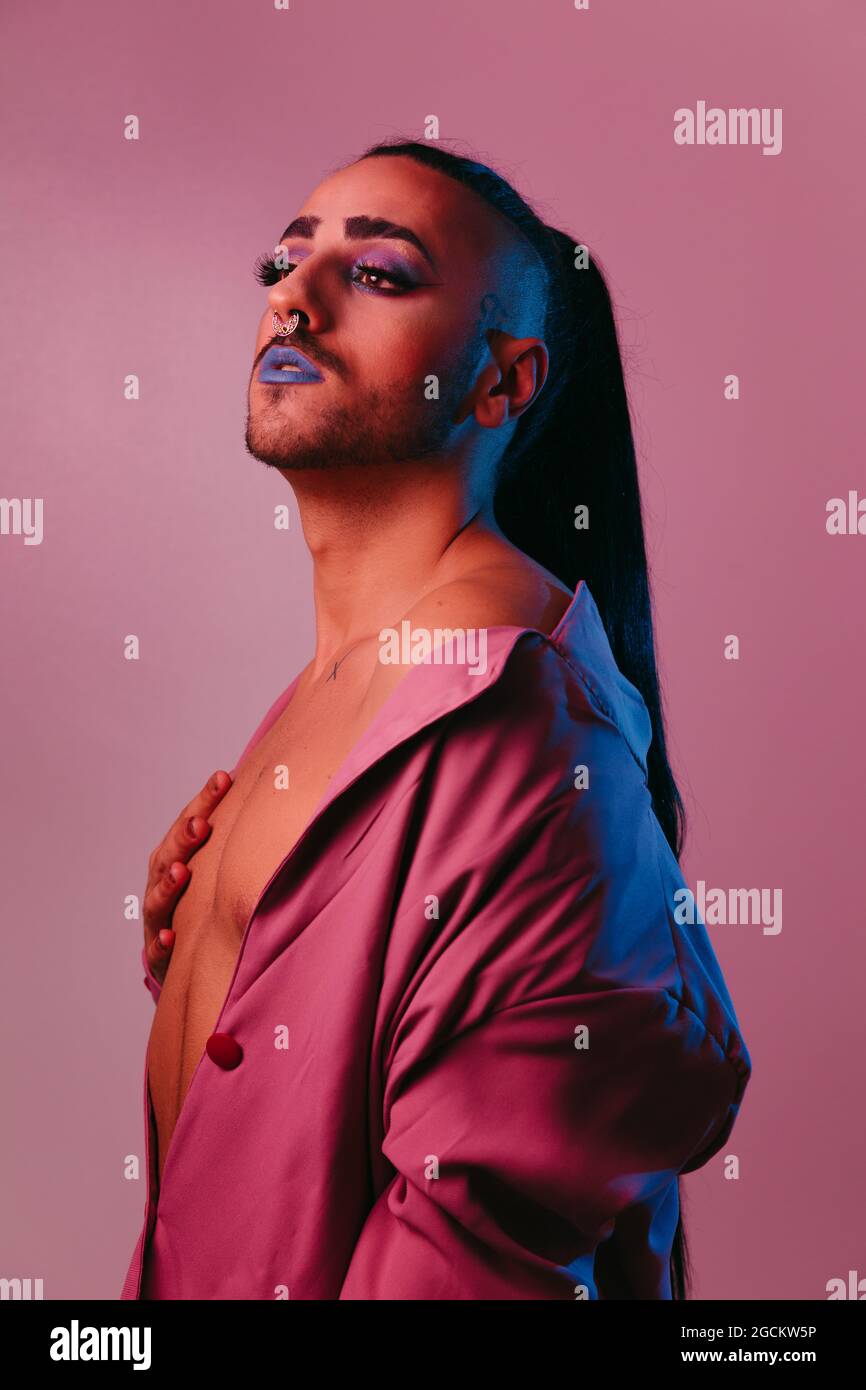 Bearded transvestite hi-res stock photography and images - Alamy