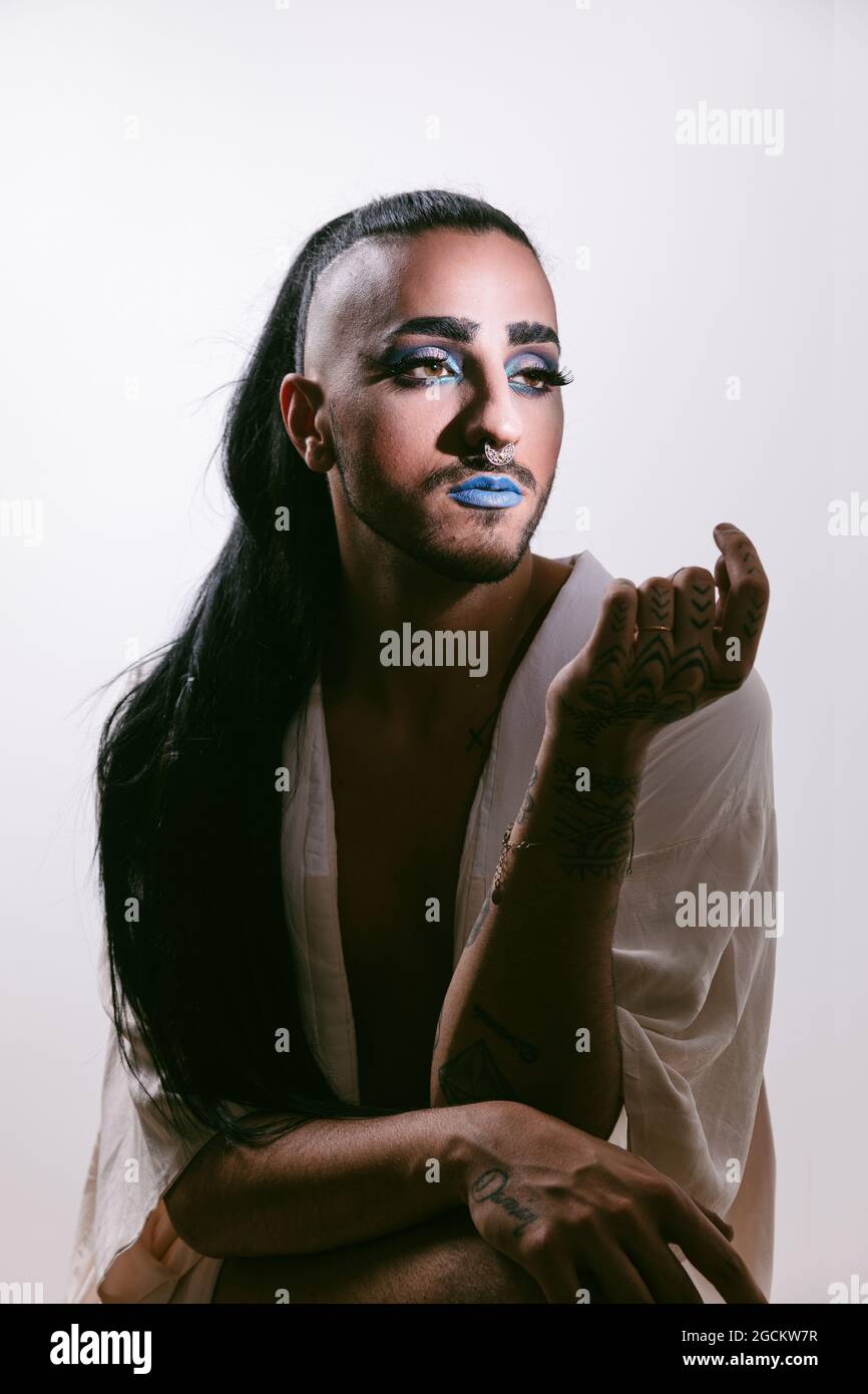 Drag queen beard hi-res stock photography and images - Alamy