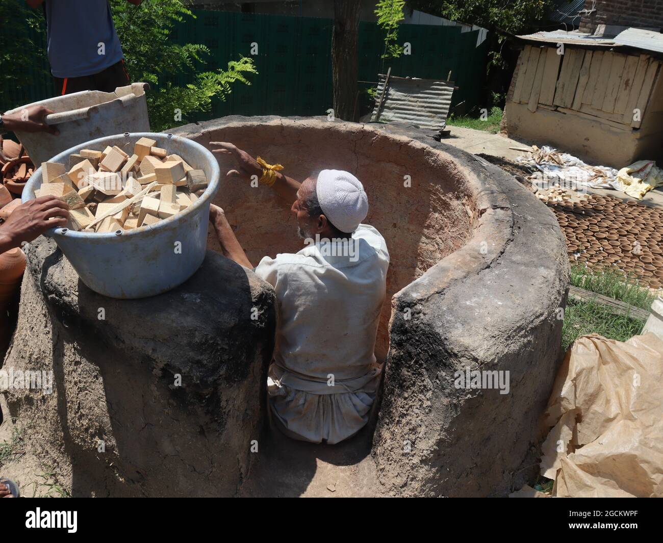 Fire clay works hi-res stock photography and images - Alamy