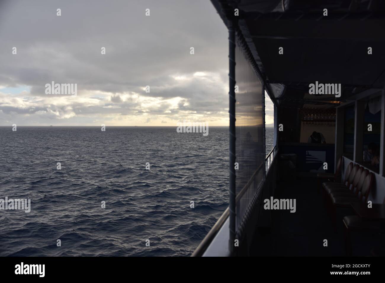 Oahu sunset dinner cruise hi-res stock photography and images - Alamy