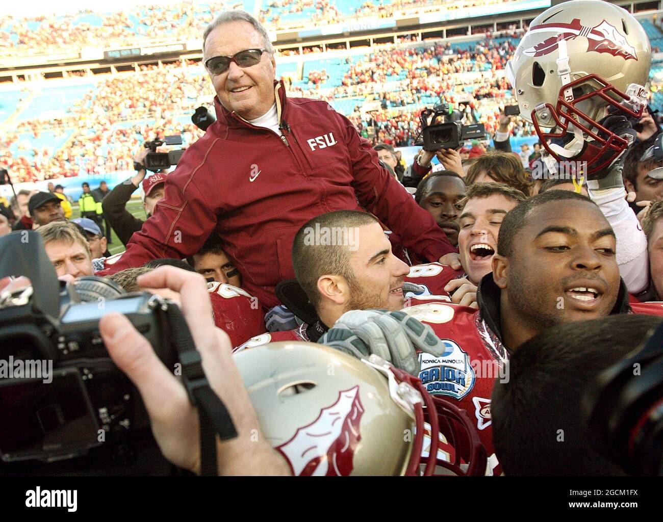Gator bowl stadium hi-res stock photography and images - Alamy
