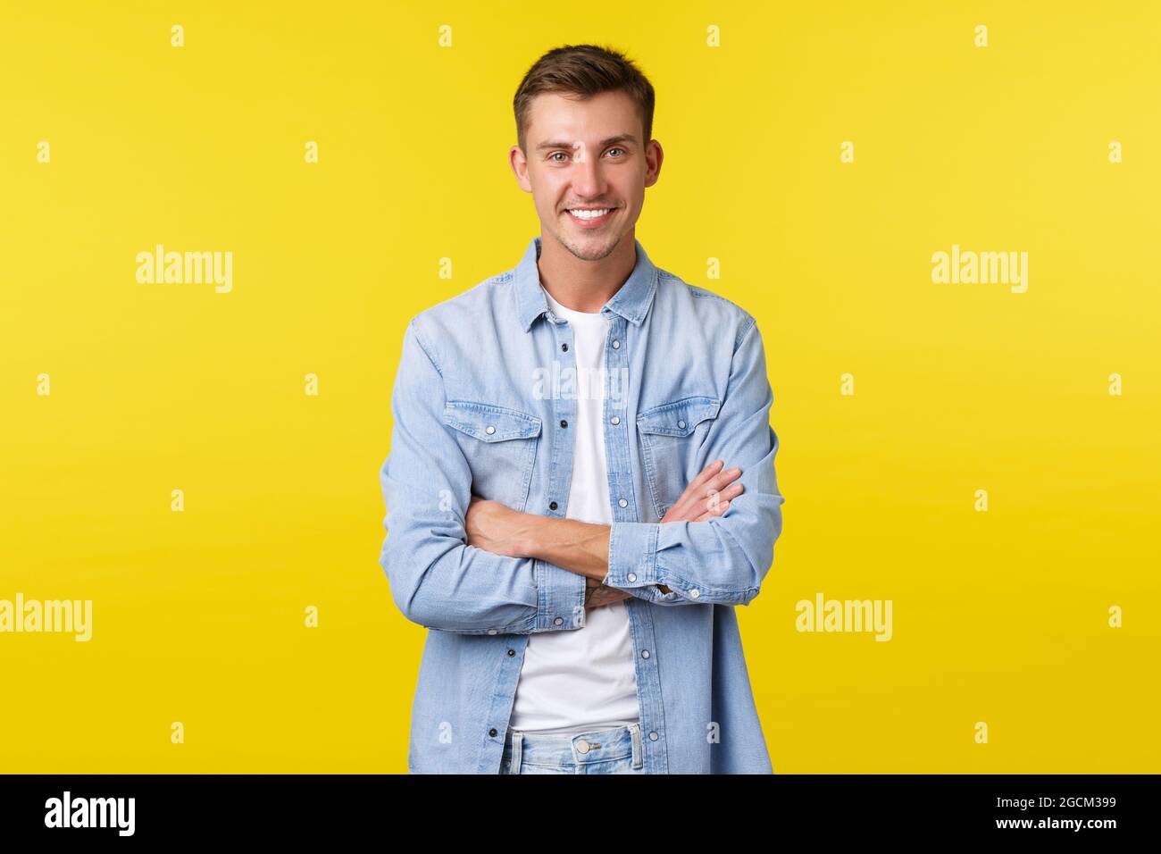 Portrait of handsome happy caucasian guy with white teeth, smiling ...