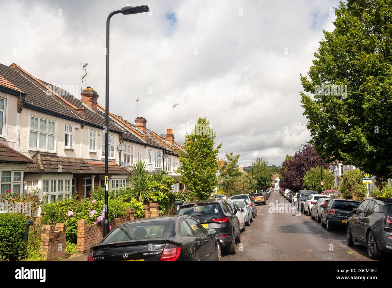 Victorian terrace house london hi-res stock photography and images - Alamy