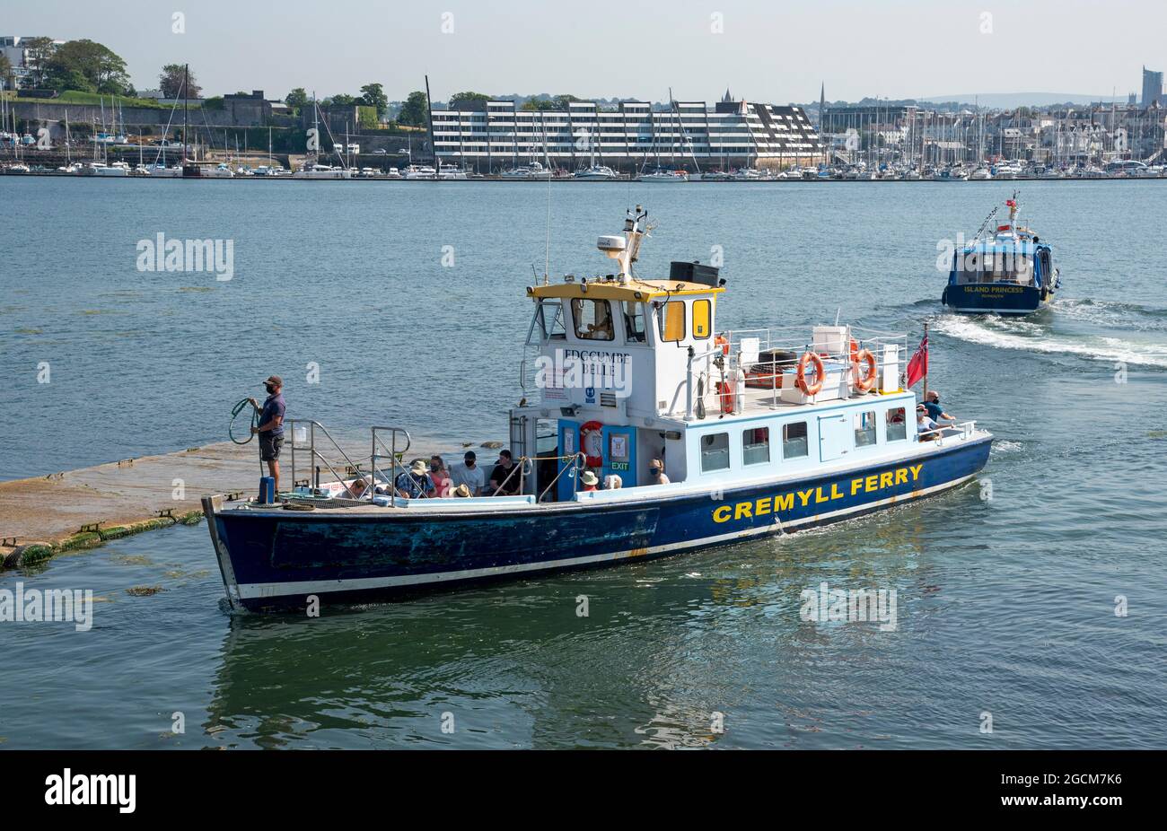 Cremyll, Cornwall, England, UK. 2021. The Cremyll ferry arriving at ...