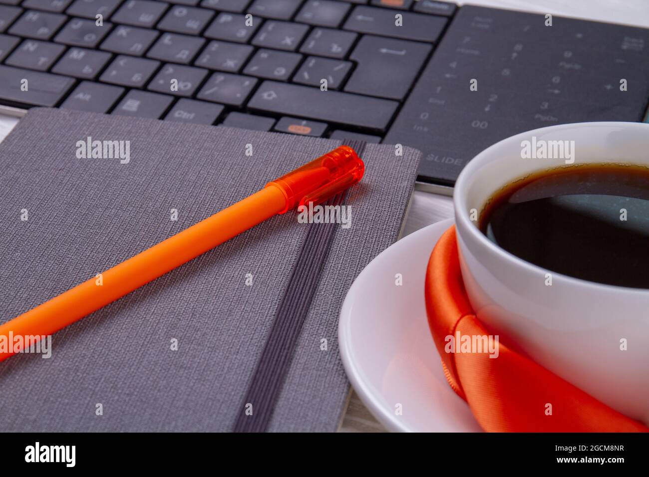 Cup mug pencil close hi-res stock photography and images - Alamy