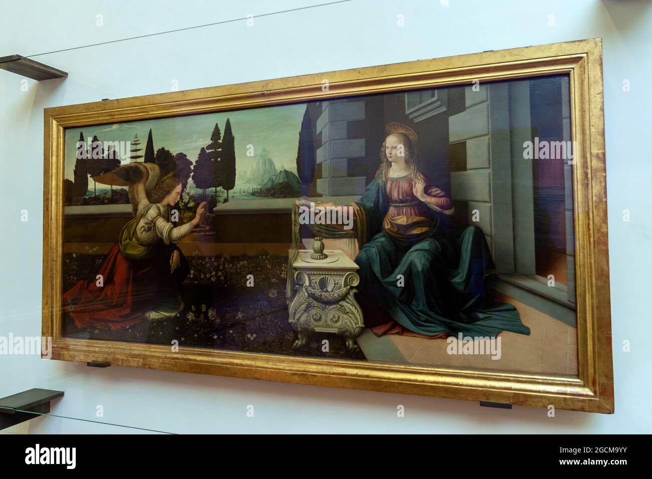 Annunciation by leonardo da vinci hi-res stock photography and images ...