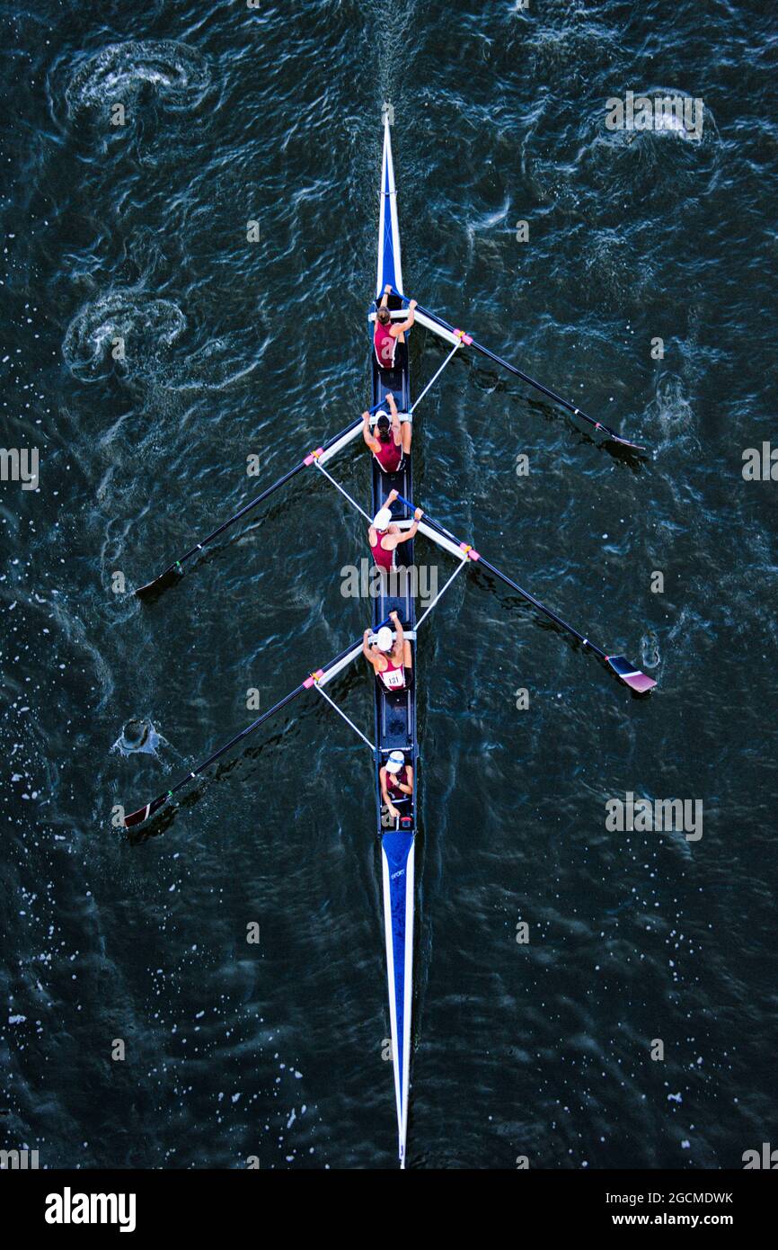 Female rowers training hi-res stock photography and images - Alamy