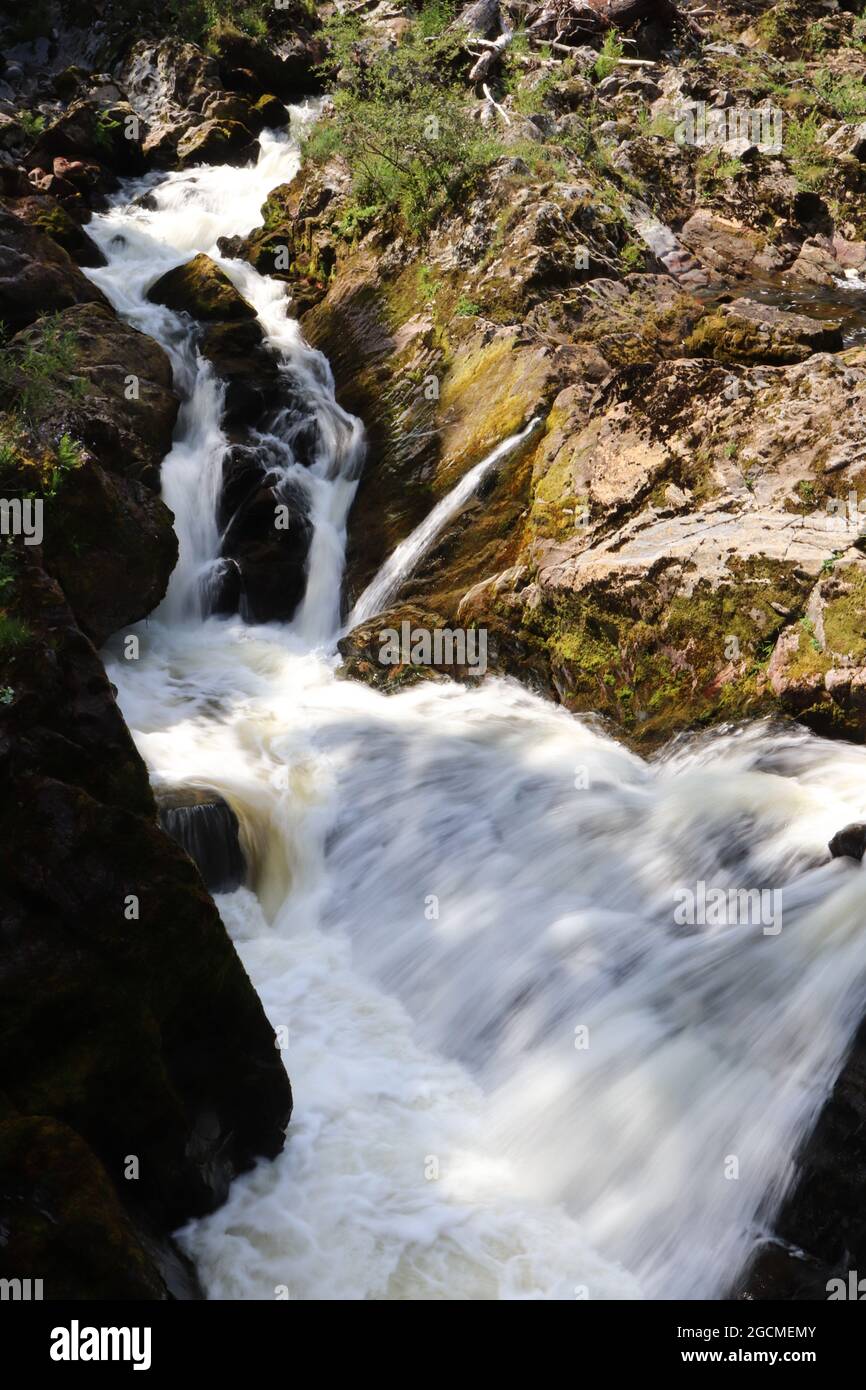 Falls of feugh hi-res stock photography and images - Alamy