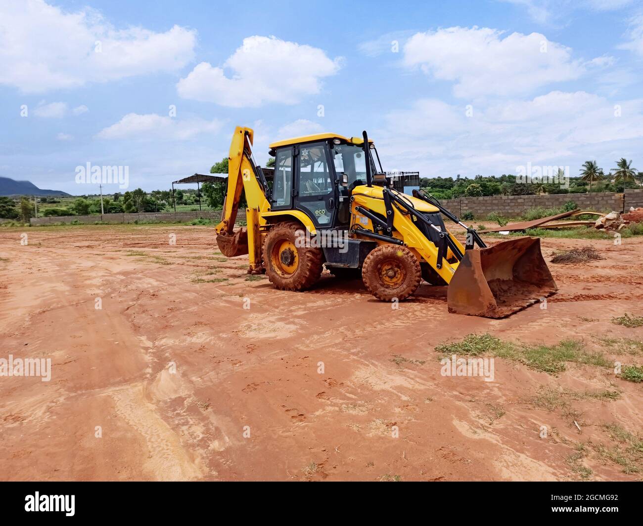 Earthmover tyre hi-res stock photography and images - Alamy