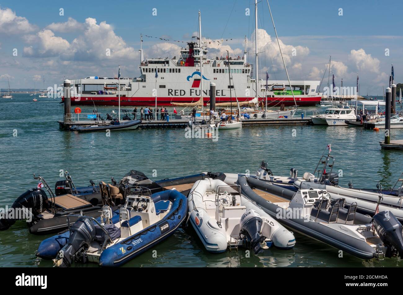 rigid inflatable boats, isle of wight ferry, isle of wight boating ...