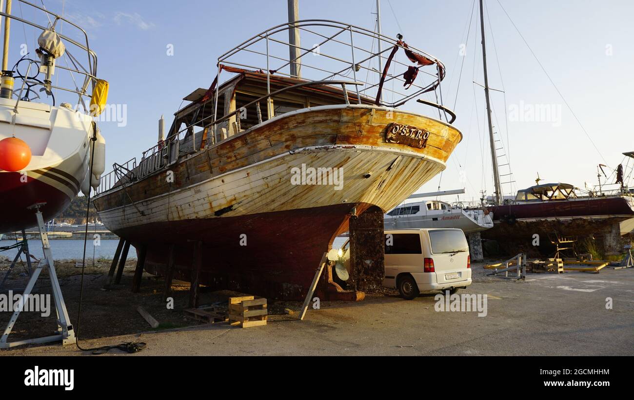 Old rusty ship at the boatyard Stock Photo - Alamy