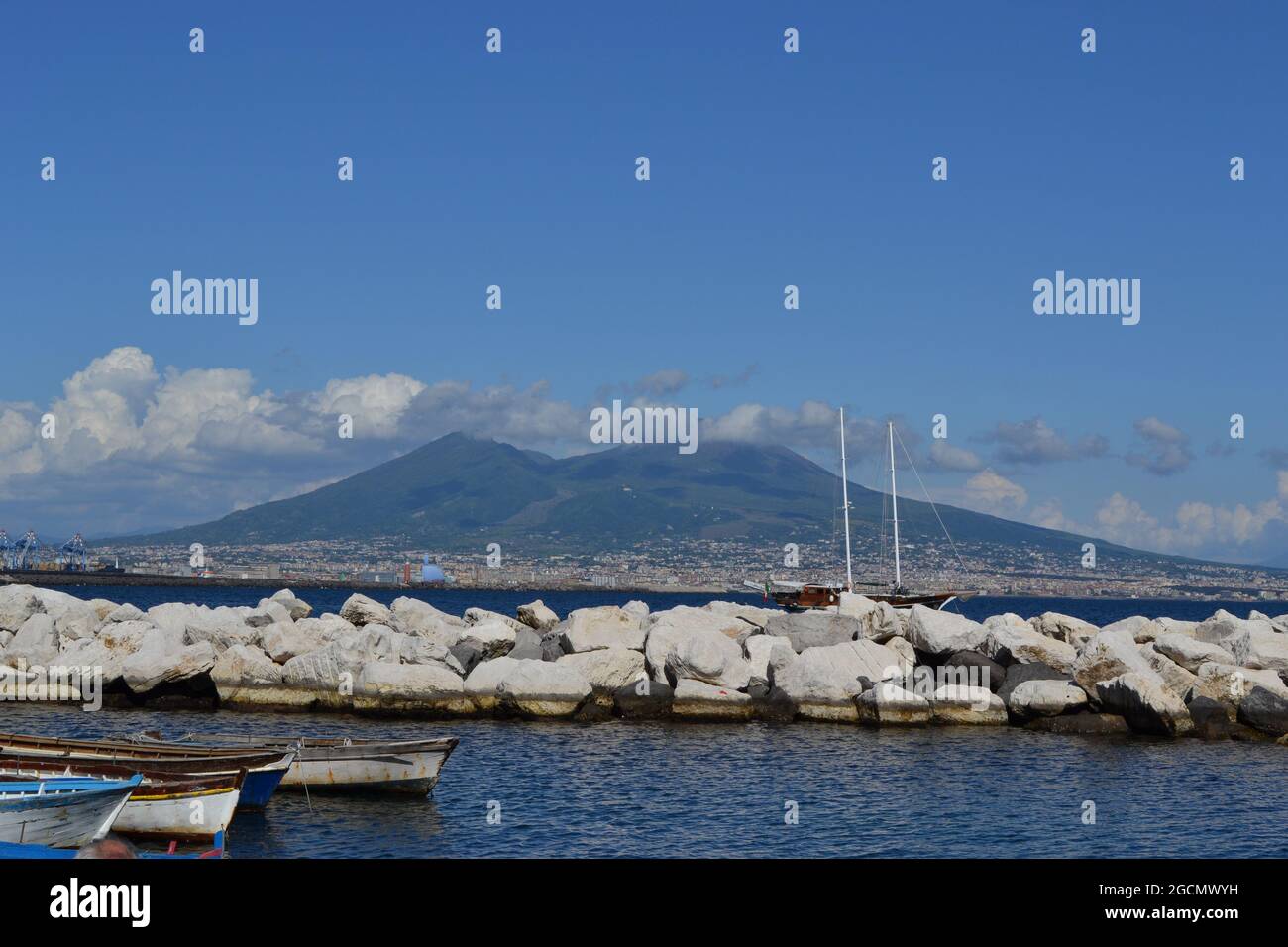 Naples Napoli Italy Municipalita 2 sea bay boats vesuvius Stock Photo ...