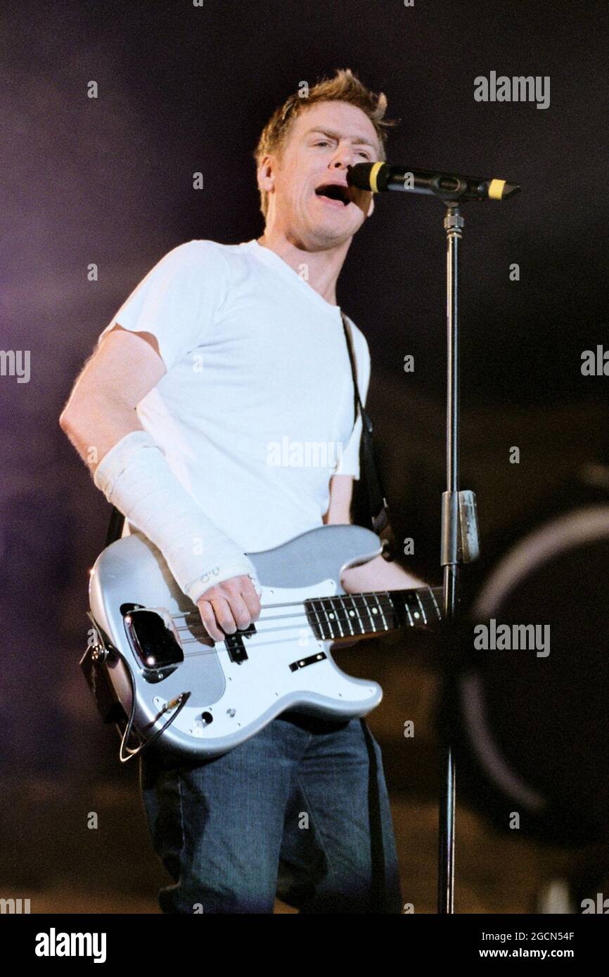 Napoli Italy 2002-05-28 : Bryan Adams live concert at the Festivalbar ...