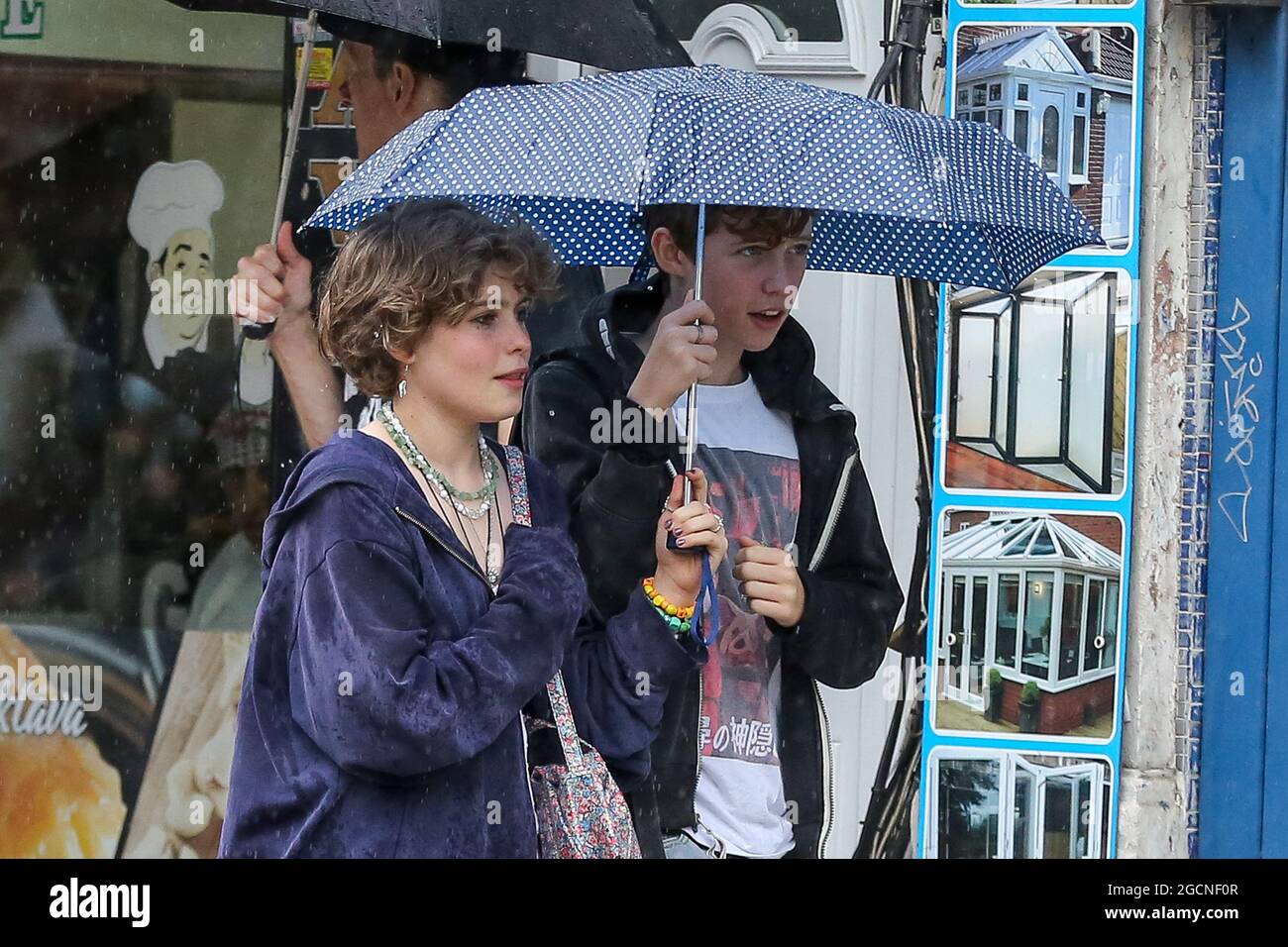 Wet weather london 2021 hi-res stock photography and images - Alamy
