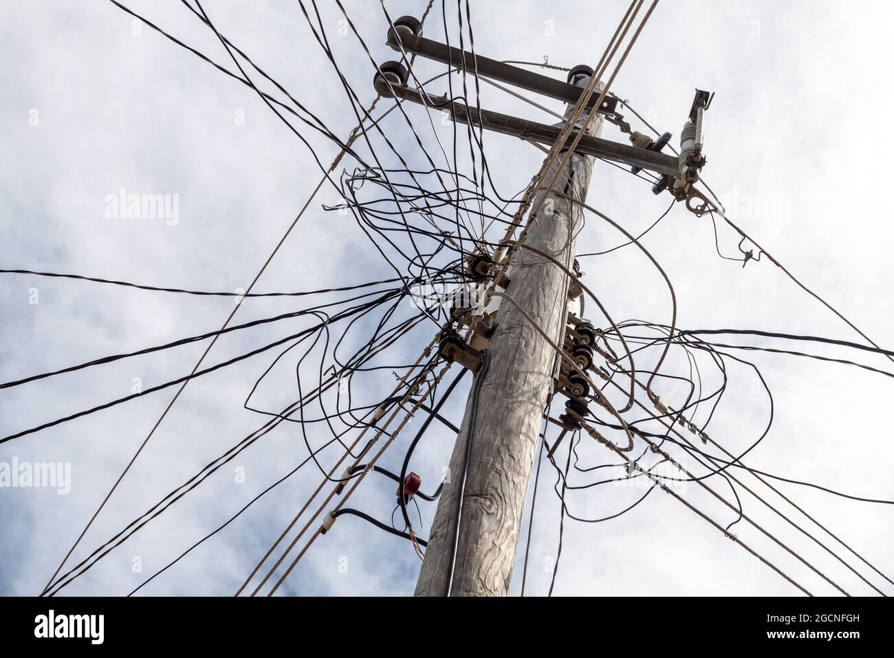 Mess of chaotic wires in Trinidad, Cuba Stock Photo - Alamy