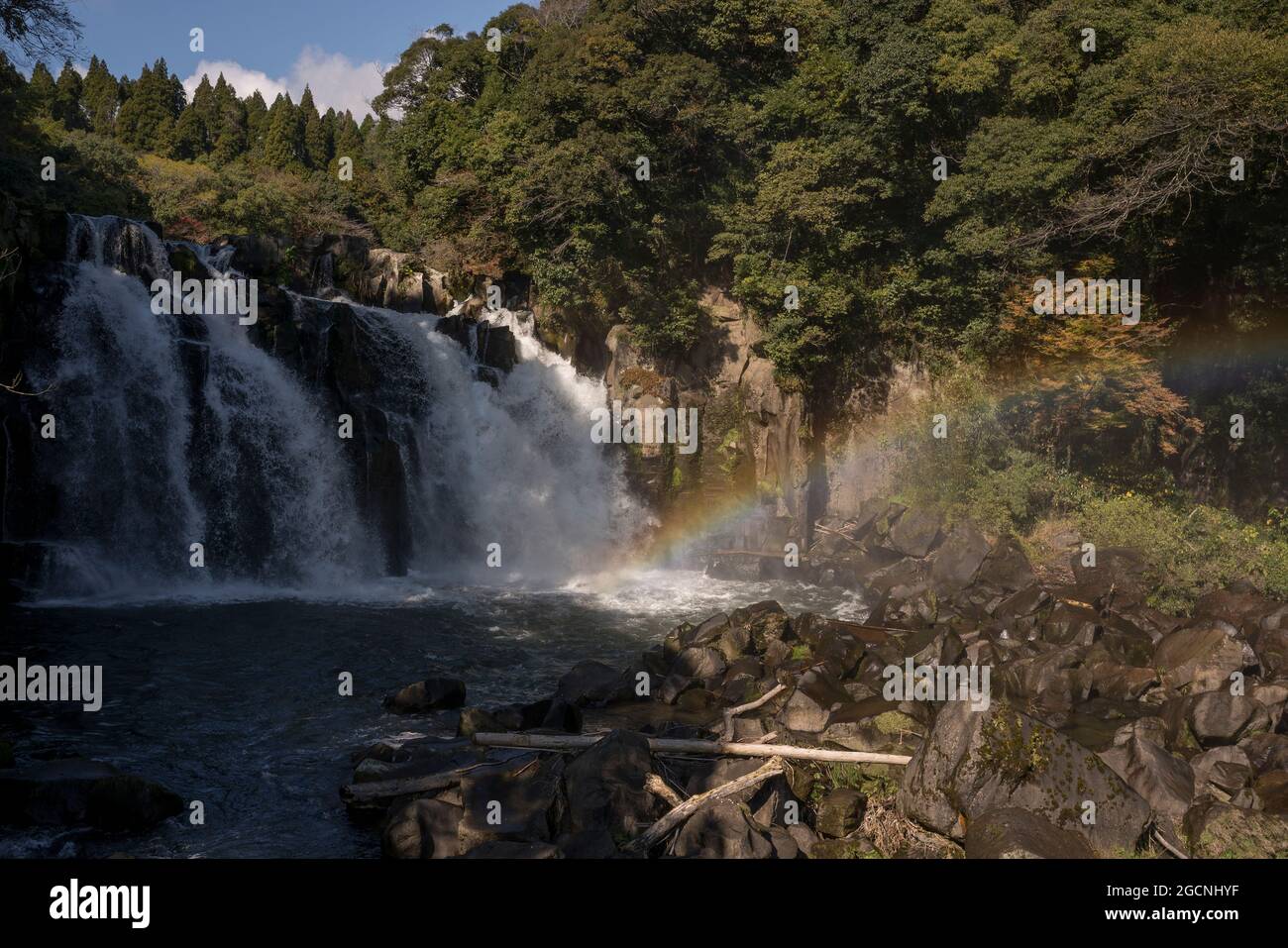 One of the 100 best waterfalls in japan hi-res stock photography and ...