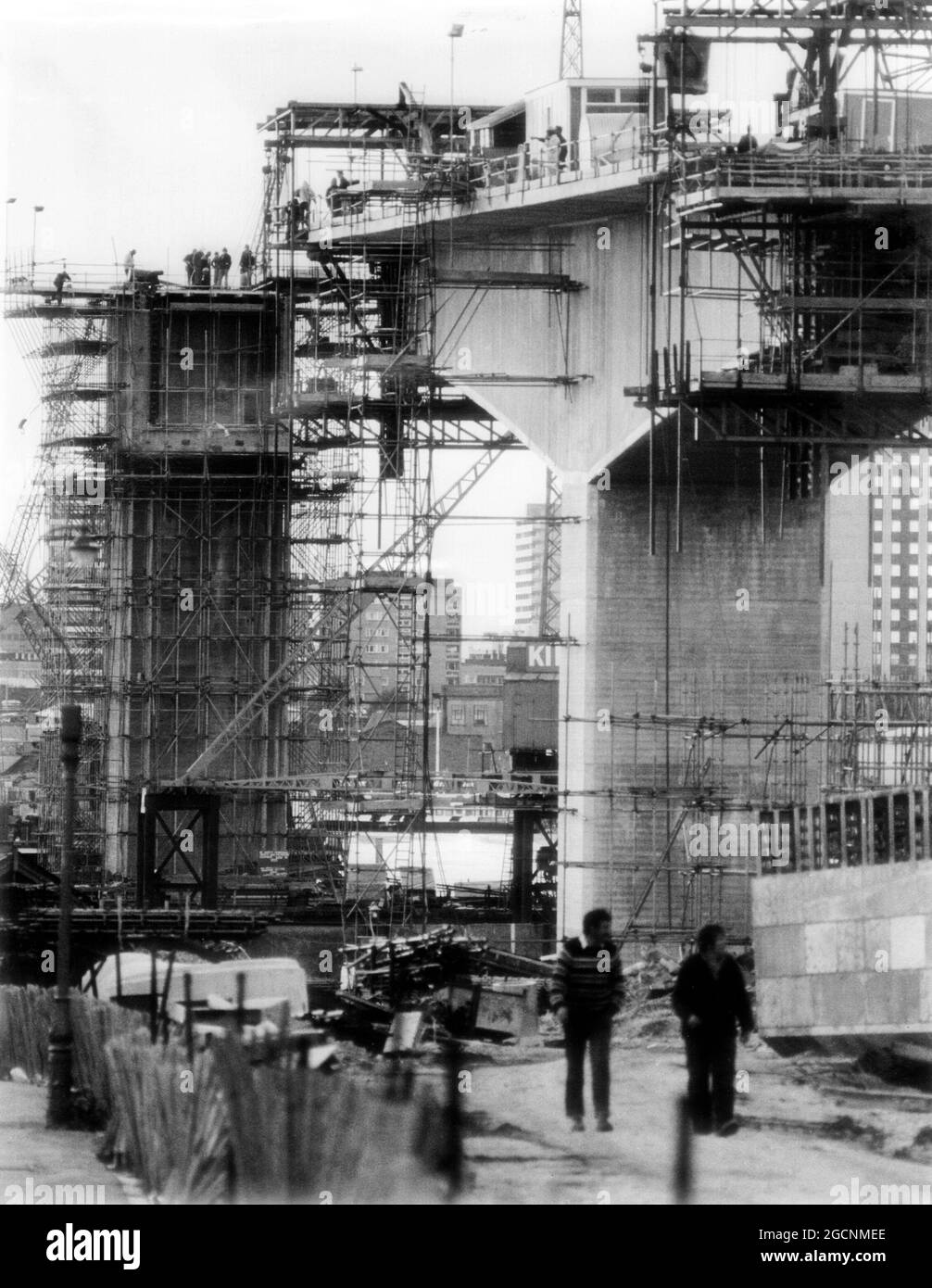 Spanning the river itchen hi-res stock photography and images - Alamy