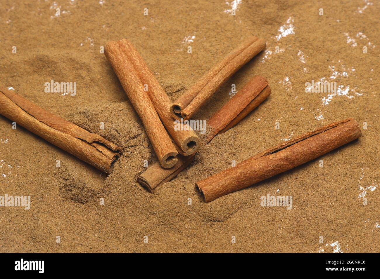 Cinnamon sticks and cinnamon powder isolated on white background ...