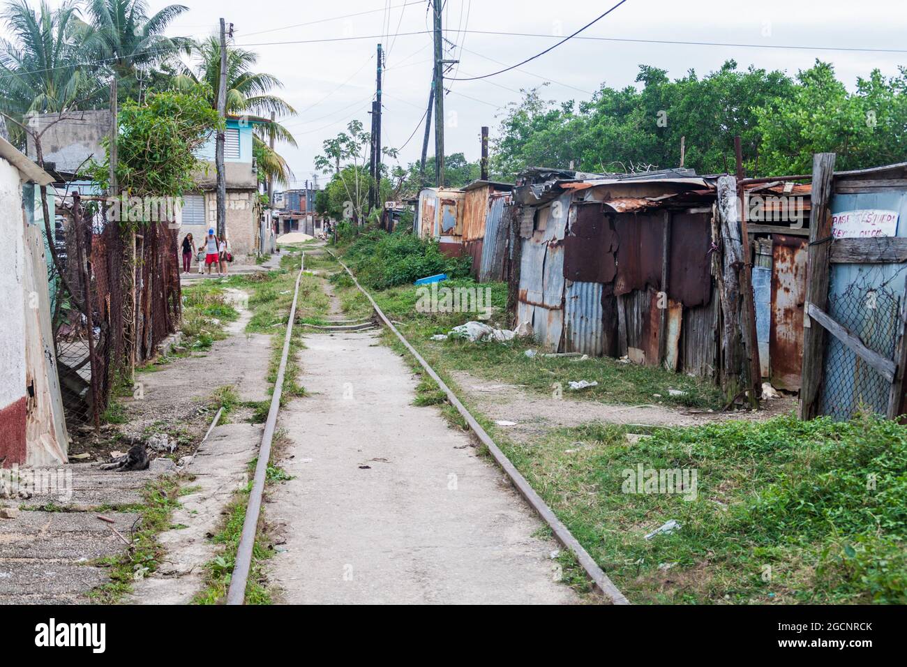 Cuban slum hi-res stock photography and images - Alamy