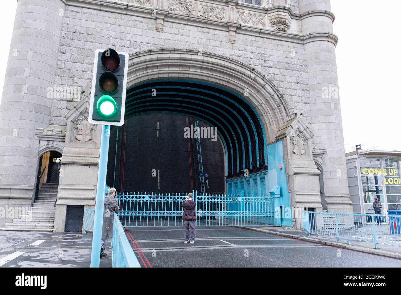 127 year old bridge hi-res stock photography and images - Alamy