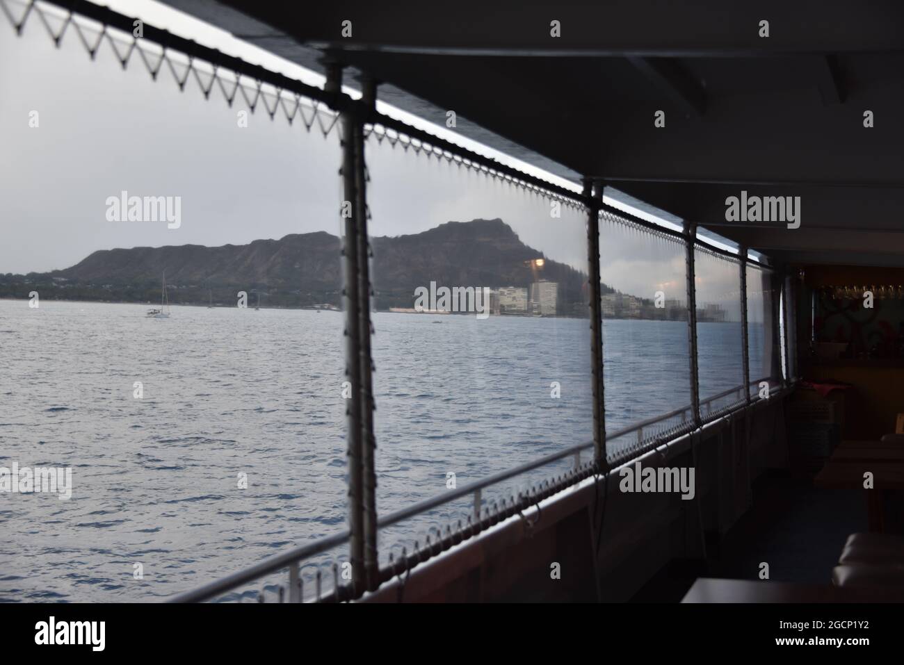 Oahu sunset dinner cruise hi-res stock photography and images - Alamy