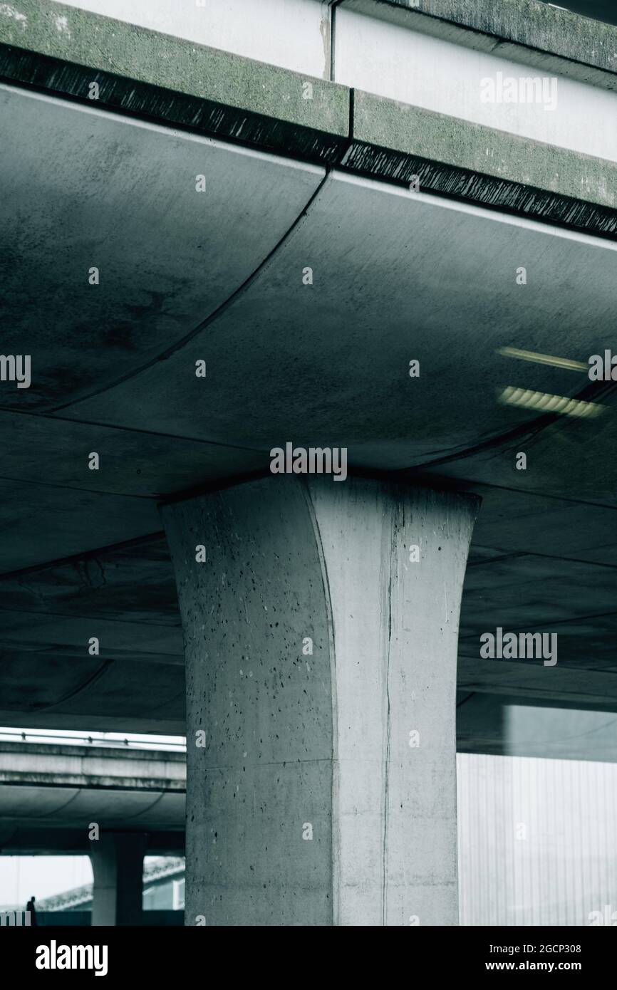 Big buildin hi-res stock photography and images - Alamy