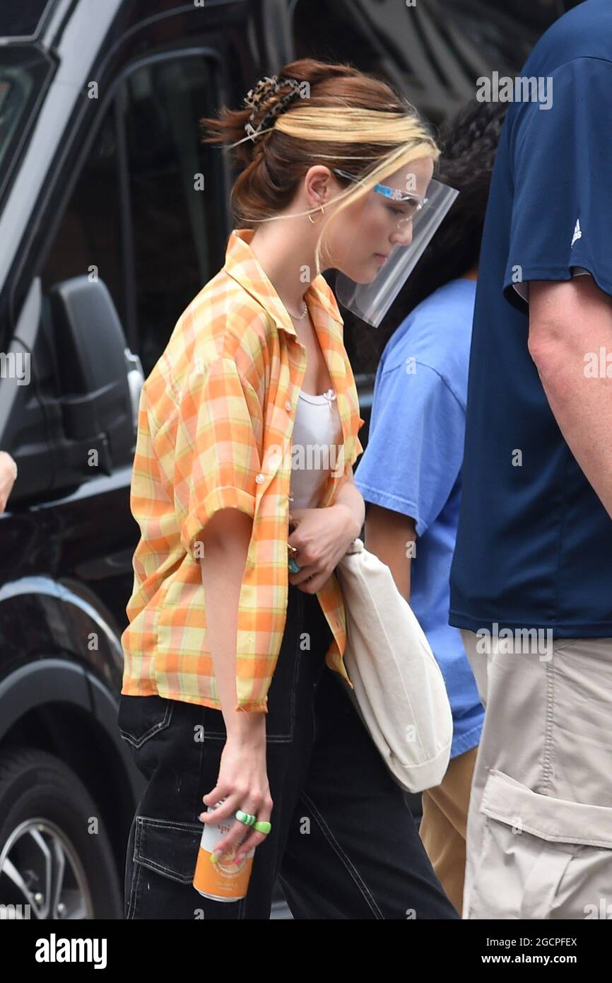 New York, NY, USA. 9th Aug, 2021. Zoey Deutch on location for NOT OKAY ...
