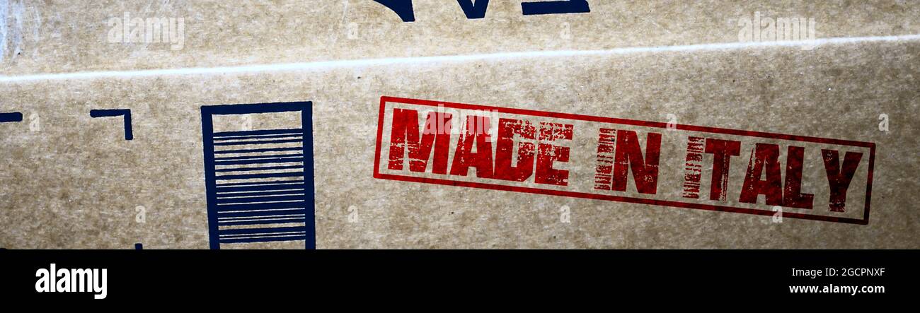 A box and slogan Made in Italy Stock Photo - Alamy