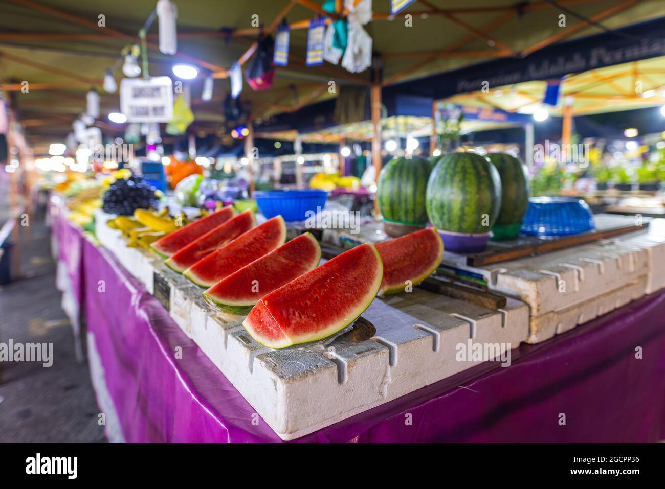 Watermelon stand hi-res stock photography and images - Alamy