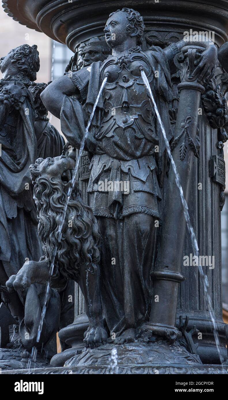 Renaissance symbol hi-res stock photography and images - Alamy