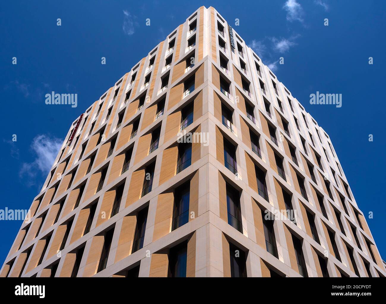High rise facade hi-res stock photography and images - Alamy
