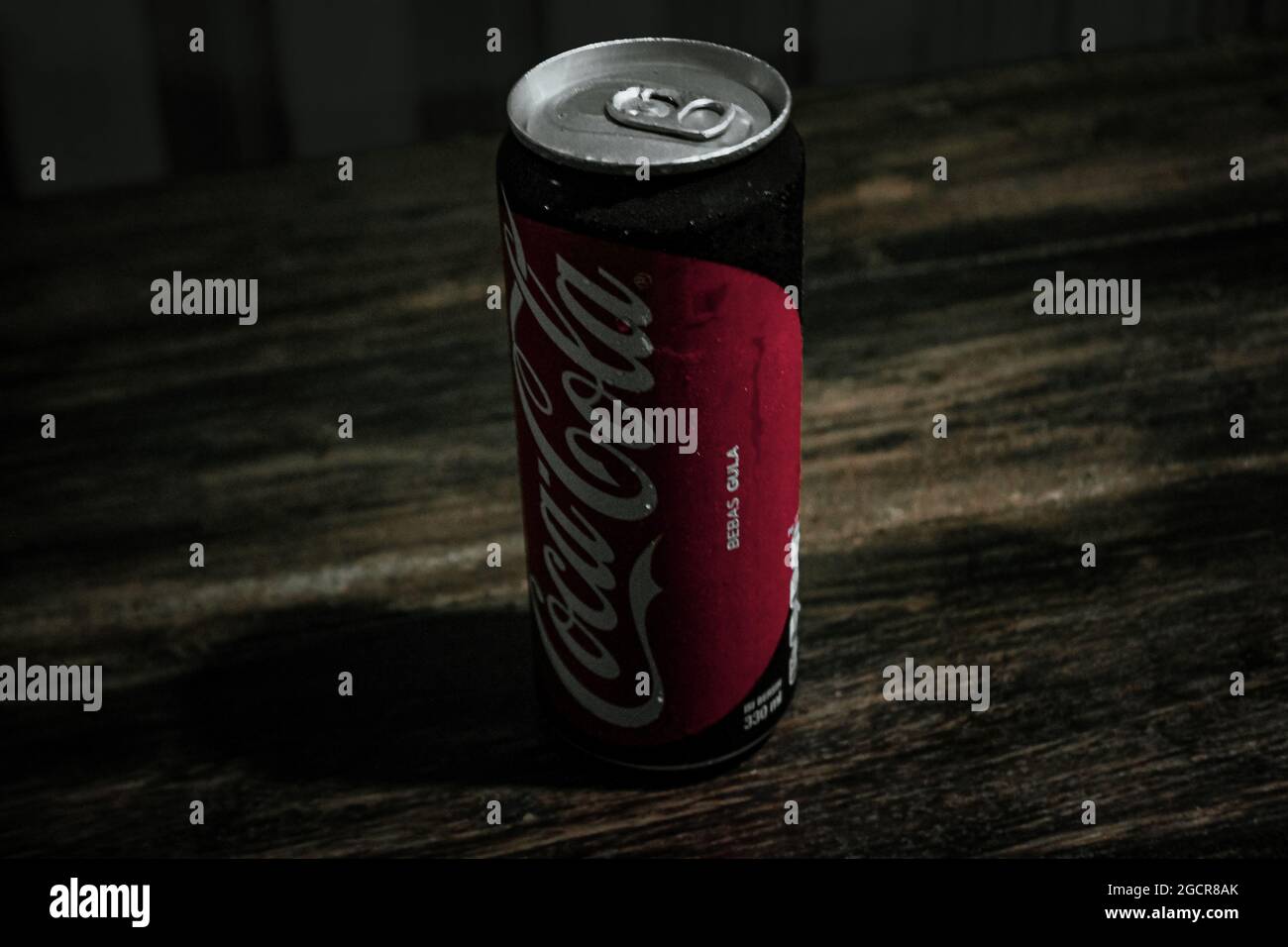 Coca cola texture hi-res stock photography and images - Alamy