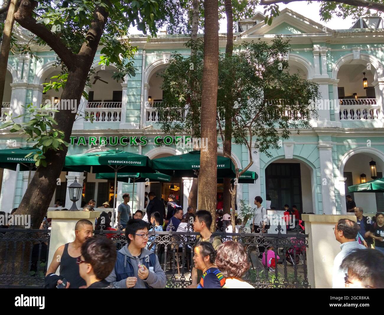 The popular Starbucks on Shamian Island in Guangzhou packed with locals ...