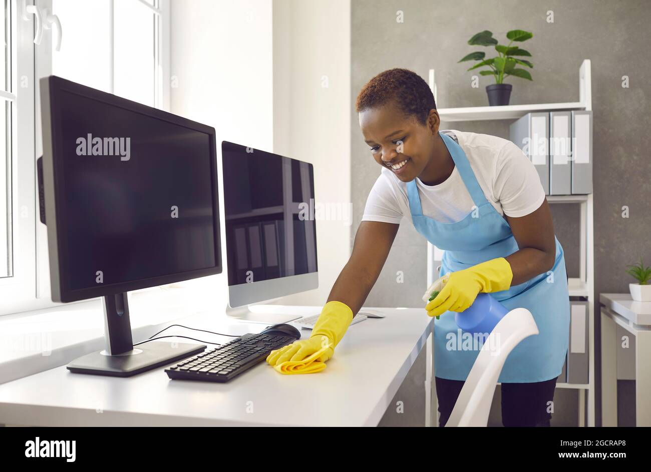 African cleaner hi-res stock photography and images - Alamy