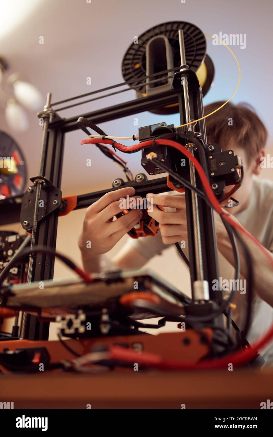 Working 3d printer printer mechanism hi-res stock photography and ...