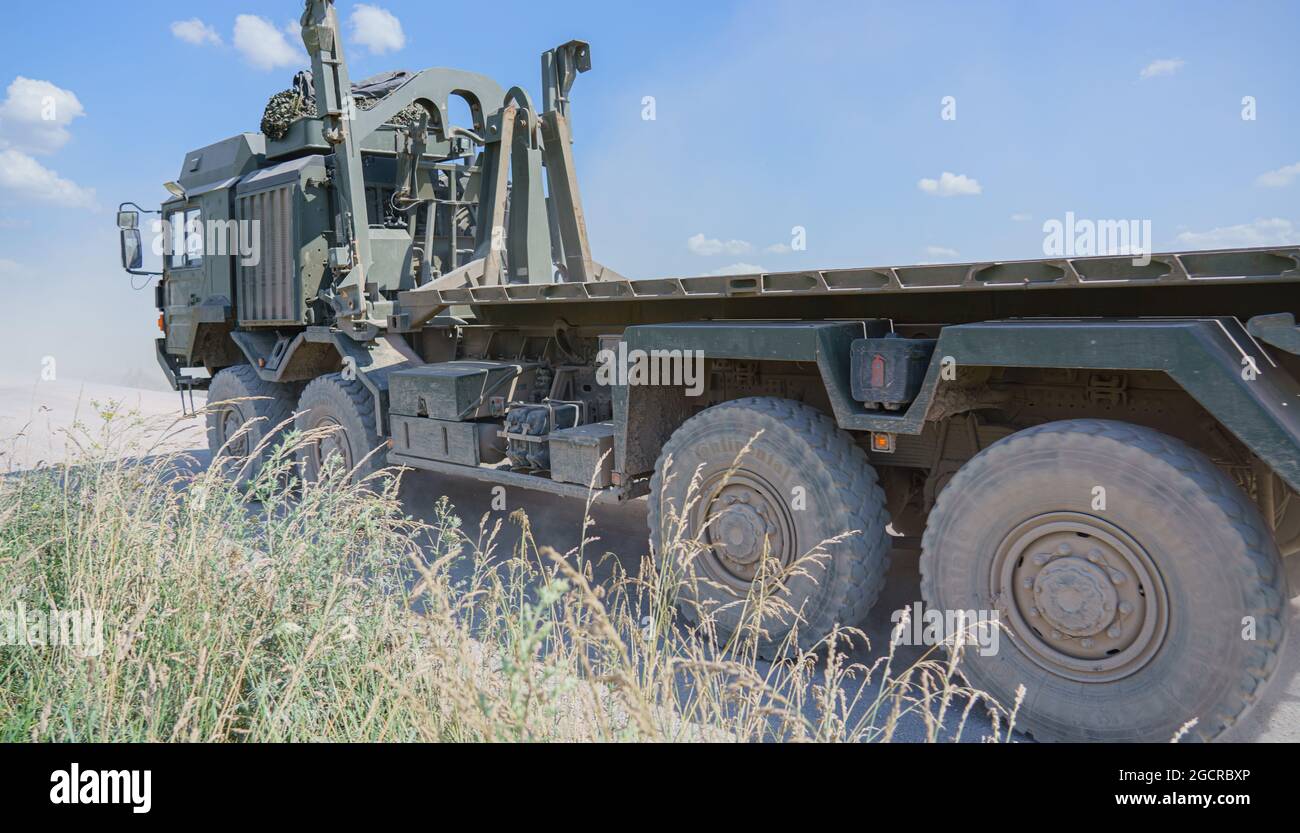 British army MAN HX77 SV 8x8 EPLS Heavy Utility Truck in action on a ...