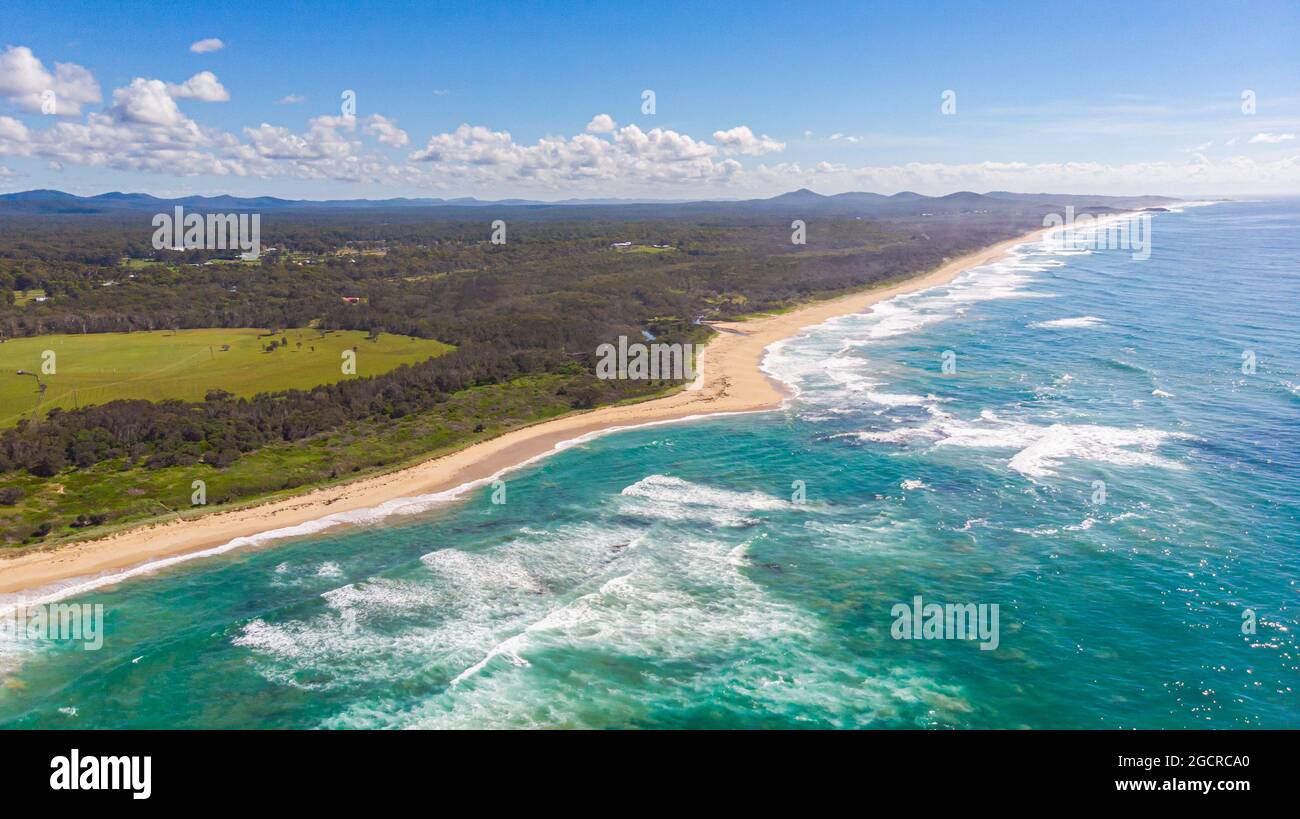 Aerial view of the shoreline of Sunshine Coast, Queensland, Australia ...