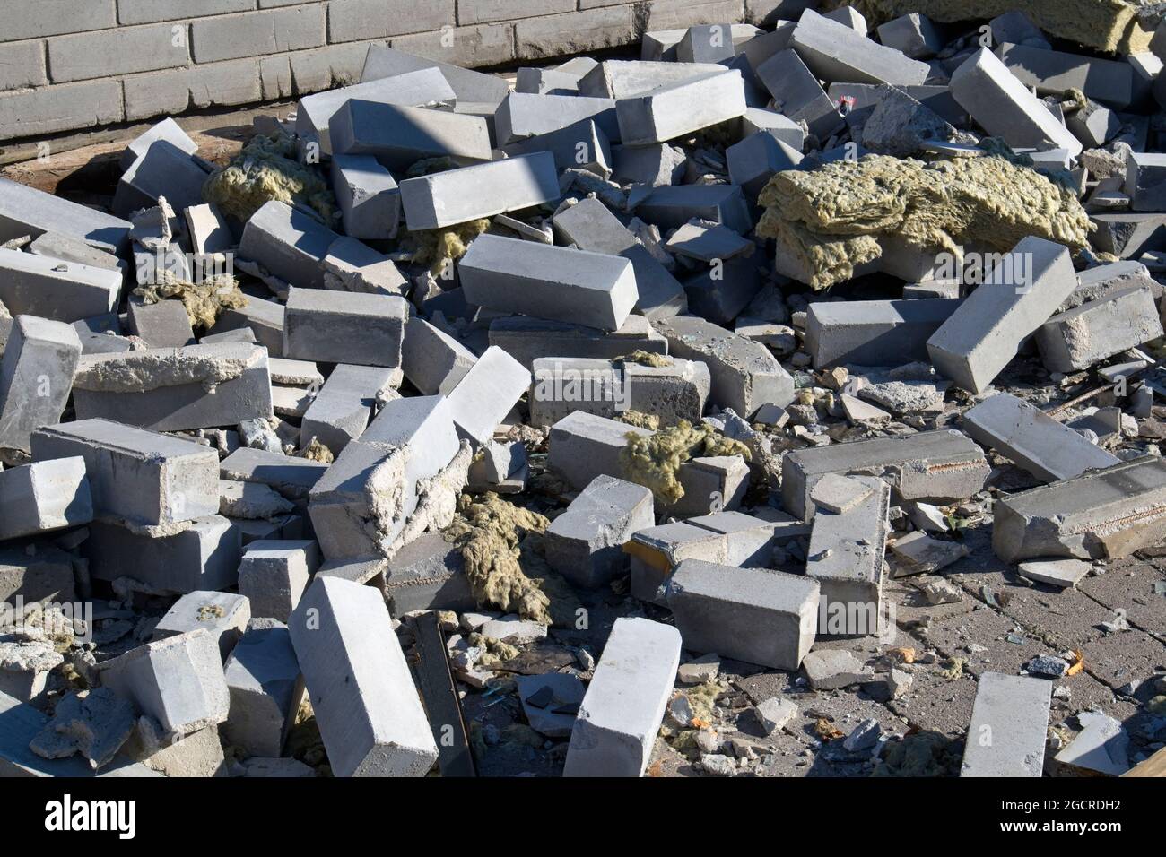 bricks on a building demolition site Stock Photo - Alamy
