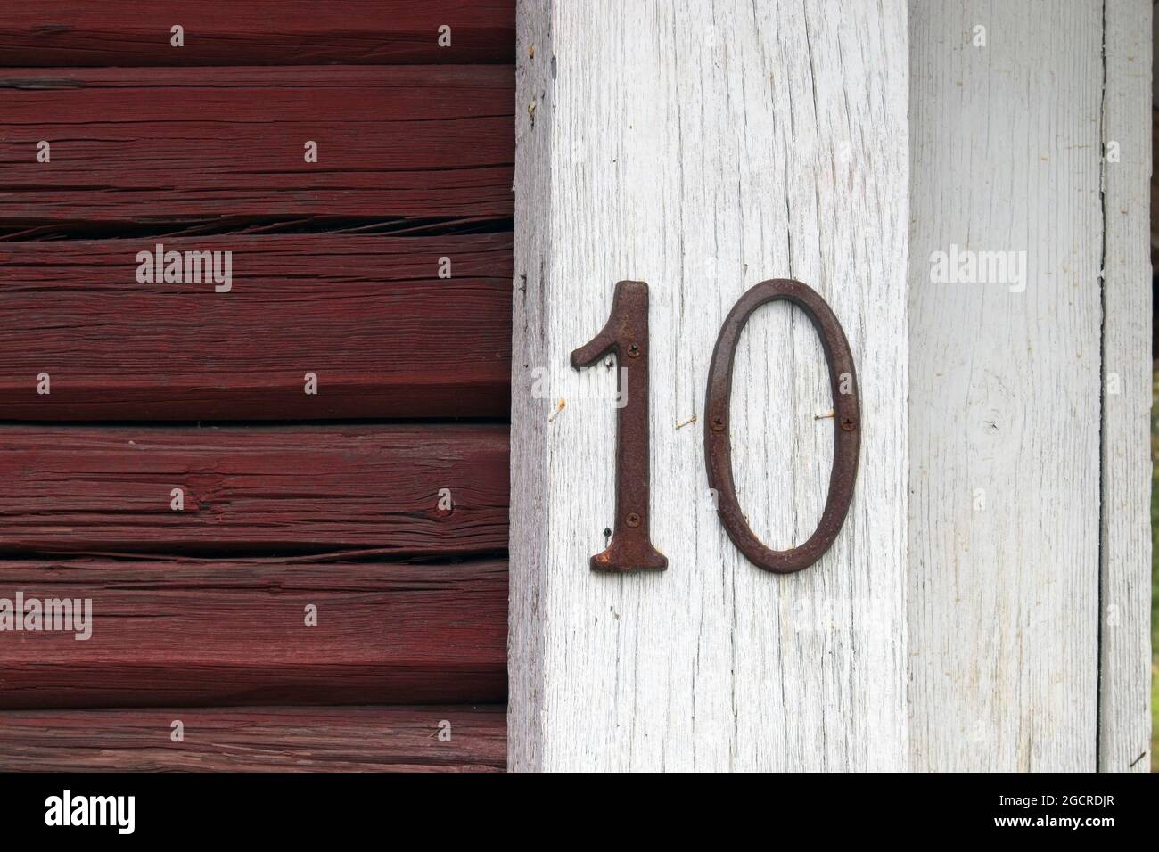 old house number 10 Stock Photo - Alamy