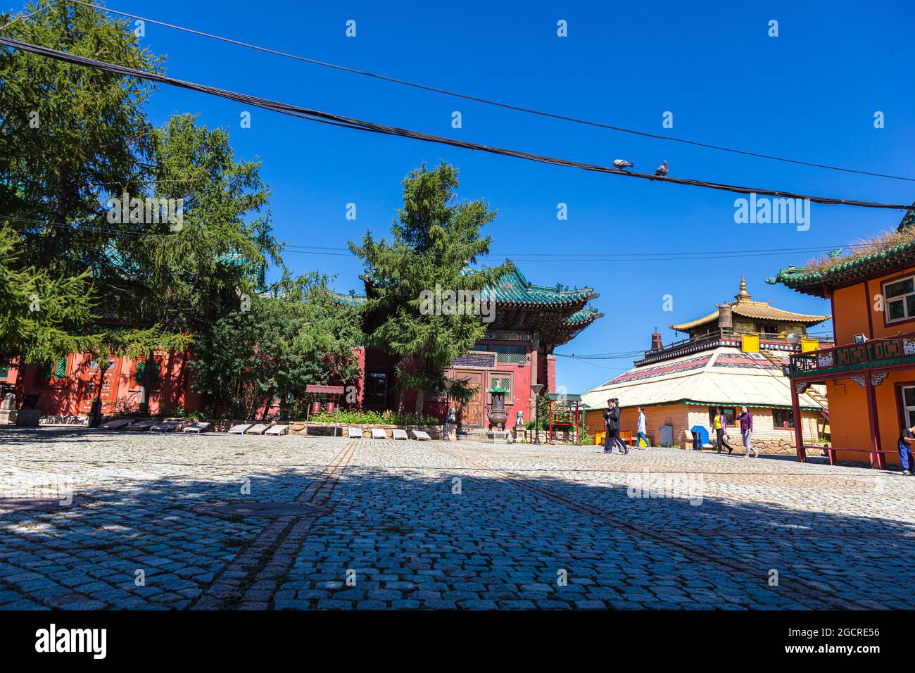 Ulaanbaatar gandan monastery hi-res stock photography and images - Alamy