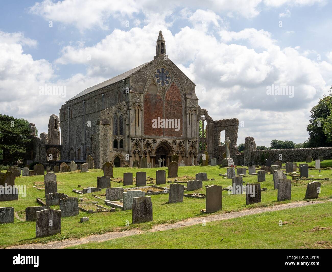 Parish church and ruins binham hi-res stock photography and images - Alamy