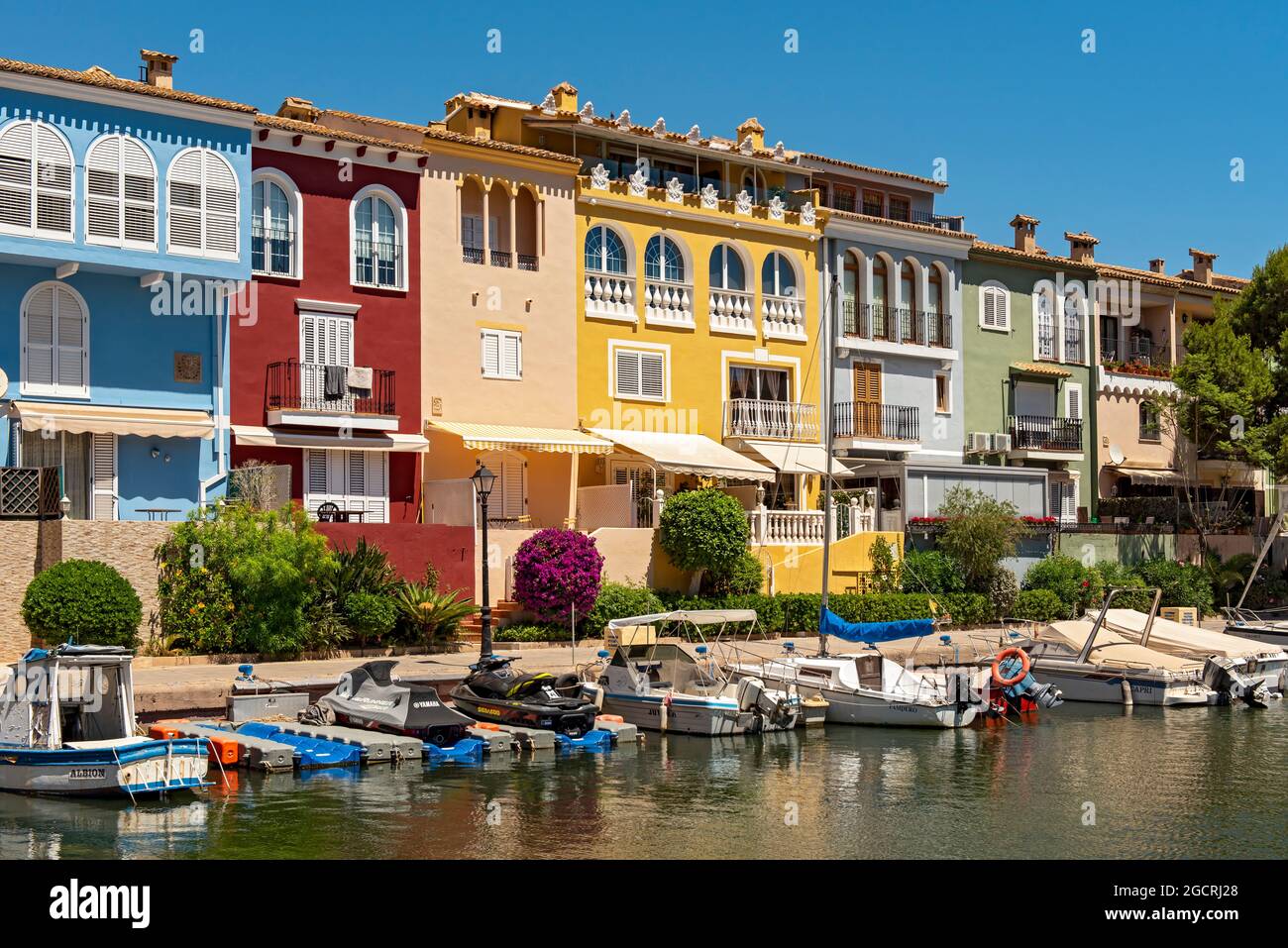Boats and colourful houses, Port Saplaya, Alboraya, Valencia, Spain ...