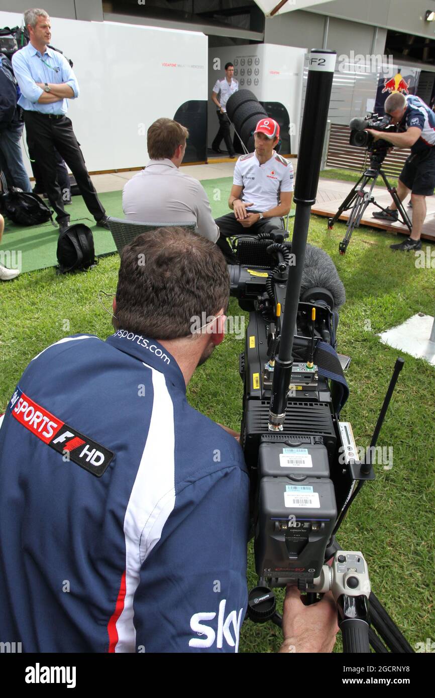 Sky tv interview jenson button hi-res stock photography and images - Alamy
