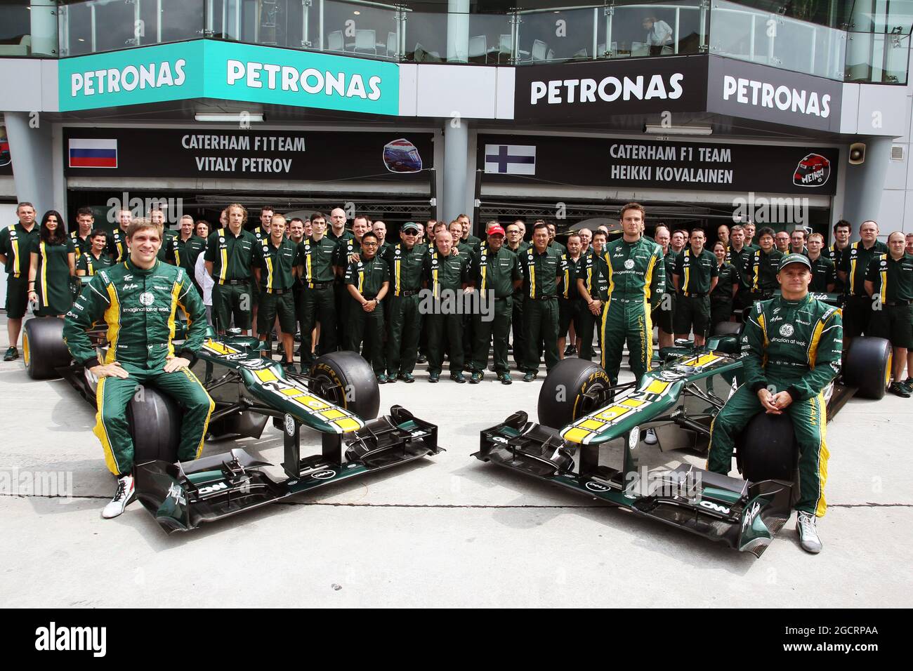 A team photograph for caterham f1 team hi-res stock photography and ...