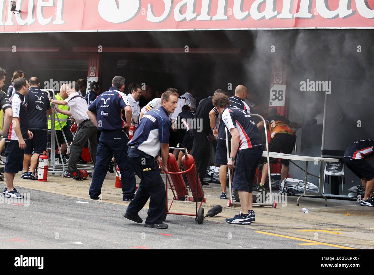 The f1 teams hi-res stock photography and images - Alamy