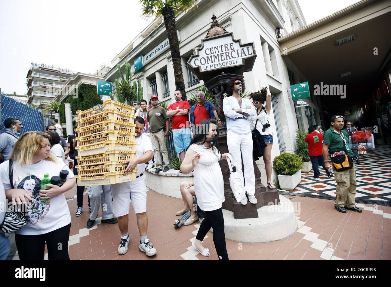 Monaco crowd monaco grand prix hi-res stock photography and images - Alamy