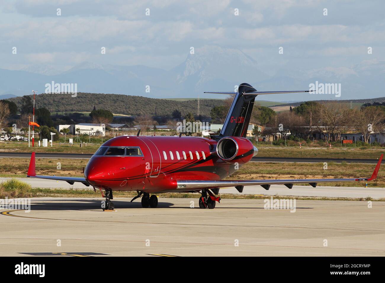 The bombardier cl 600 jet owned by lewis hamilton hi-res stock ...