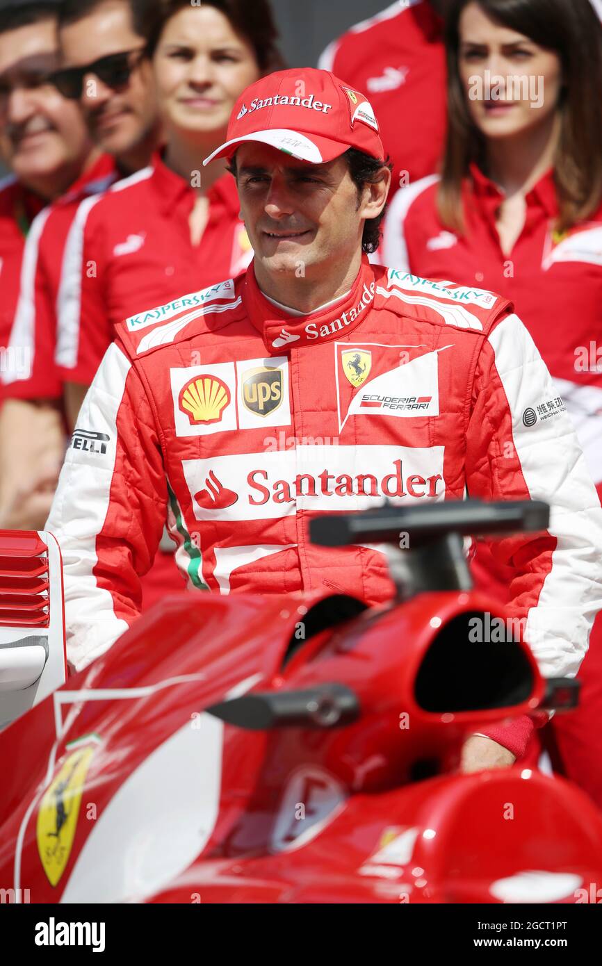 Ferrari in a team photograph hi-res stock photography and images - Alamy