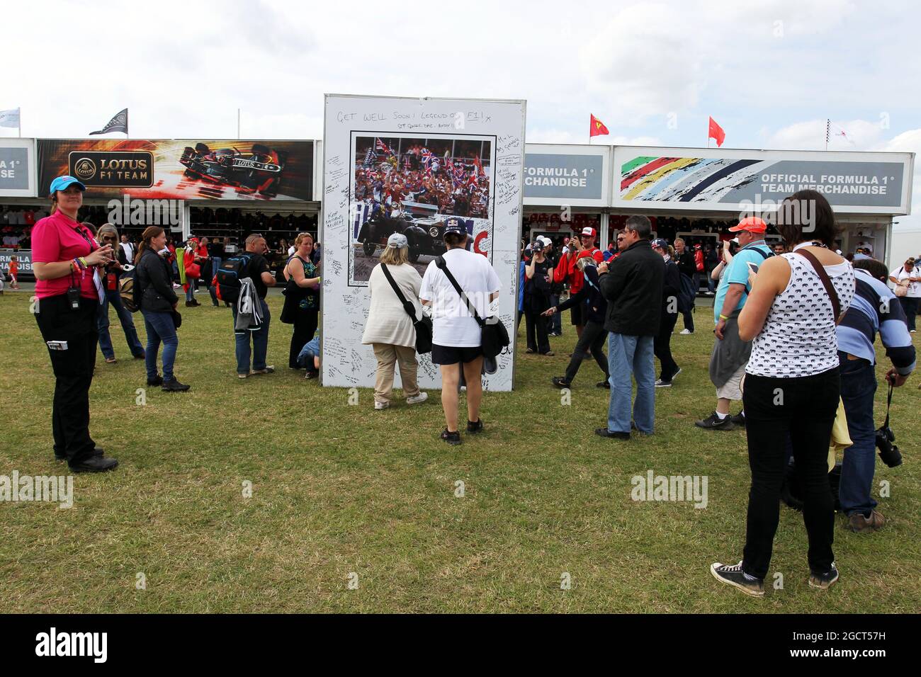 Silverstone circuit sign hi-res stock photography and images - Alamy