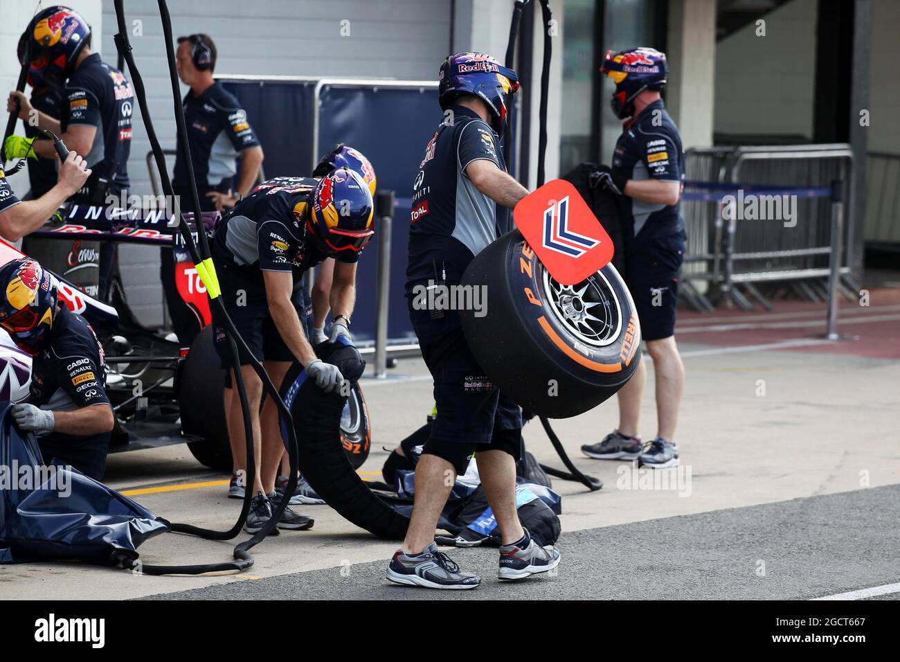 Antonio Felix da Costa (POR) Red Bull Racing RB9 Test Driver practices ...